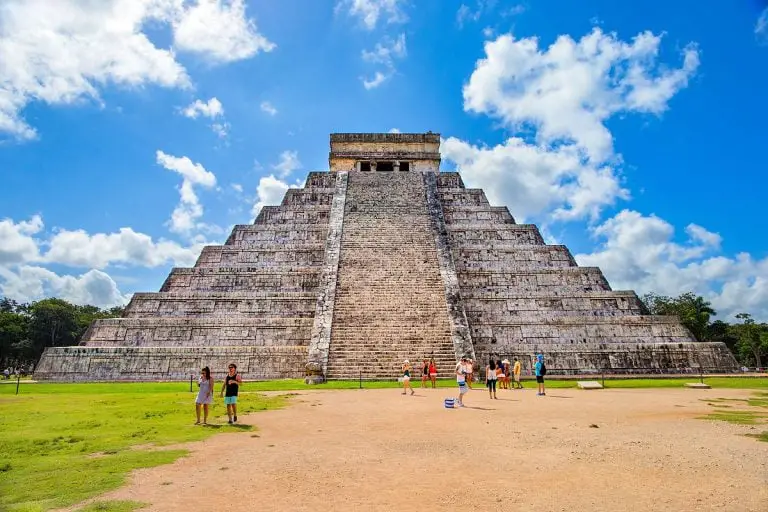 QUETZALCÓATL » El dios de la vida en la Mitología Tolteca