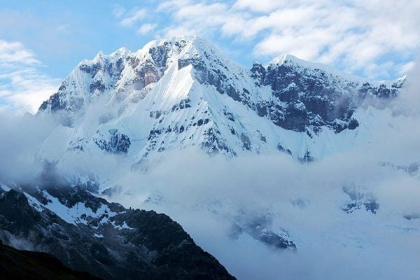 APUS » Las montañas vivientes Inca
