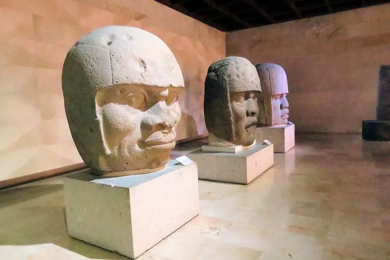 MITOLOGÍA OLMECA » Dioses, características y religión